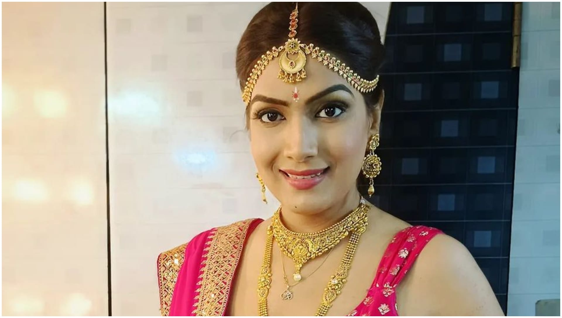 Mere Sai Fame Anaya Soni Kidney Failure Actress Faint On The Set, Give ...