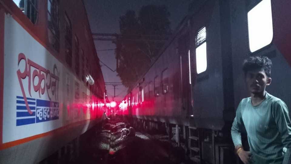 Pathankot News:भरोली स्टेशन पर जम्मू मेल की पावर सप्लाई हुई बाधित, ढाई ...