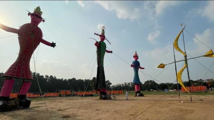 Manimajra News:35 फुट के धनुषबाण से 70 फुट के रावण का होगा दहन ...