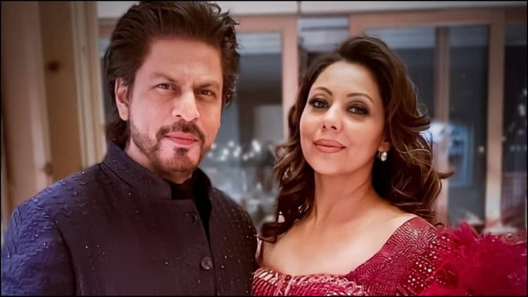 Shahrukh Khan Calls Gauri Khan Speed Maniac As She Ride On A Beach Bike Video Viral ...