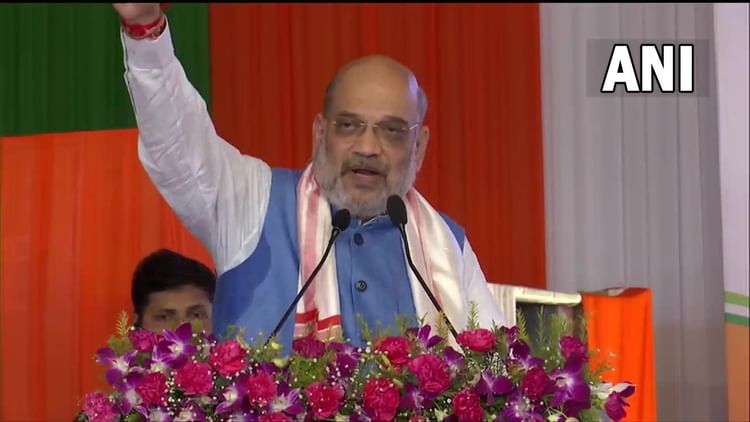 Cm Sarma Washed Feet Of Senior Bjp Workers, Watch Video - Amar Ujala Hindi News Live - Amit Shah ...