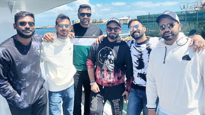 T20 Wc: Yuzvendra Chahal Outing With Rishabh Pant, Dinesh Karthik ...