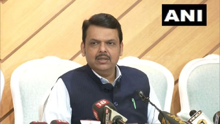 Maha Vikas Aghadi Government Is To Be Blamed For The Loss Of Projects: Devendra Fadnavis - Amar ...