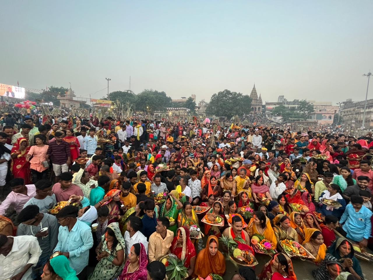 Chhath Puja 2022 In Varanasi Confluence Of Traditions Shown At Ganga ...