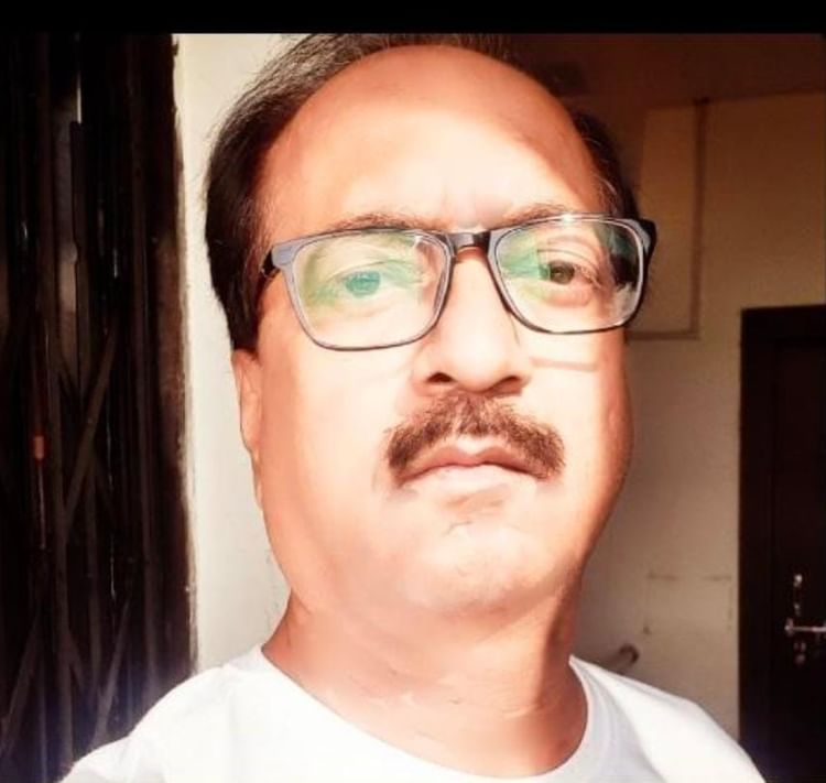 Mp News: Retired Steno Working Without Order In Eow, Government Vehicle And Driver Facility Is ...