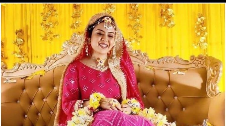 Saba Ibrahim Wedding:दुल्हन बन भाई शोएब और भाभी दीपिका के साथ जमकर ...