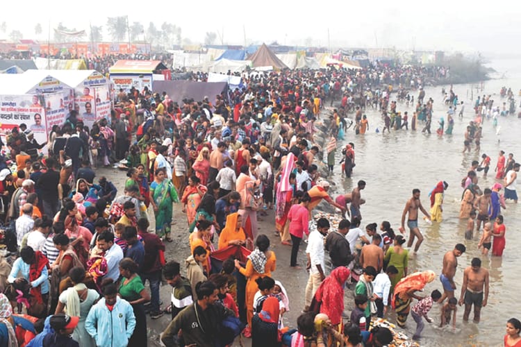 Magh Purnima 2024:इस कथा के बिना अधूरा है माघ पूर्णिमा का व्रत, जानिए ...