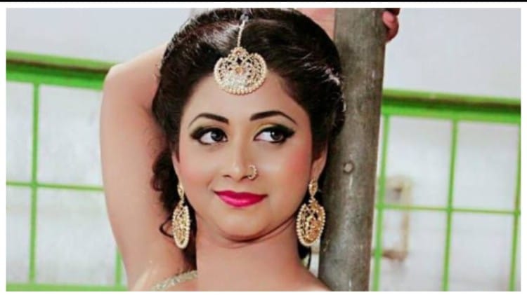 Glory Mohanta Birthday: Know About Bhojpuri Actress And Dancer Career ...