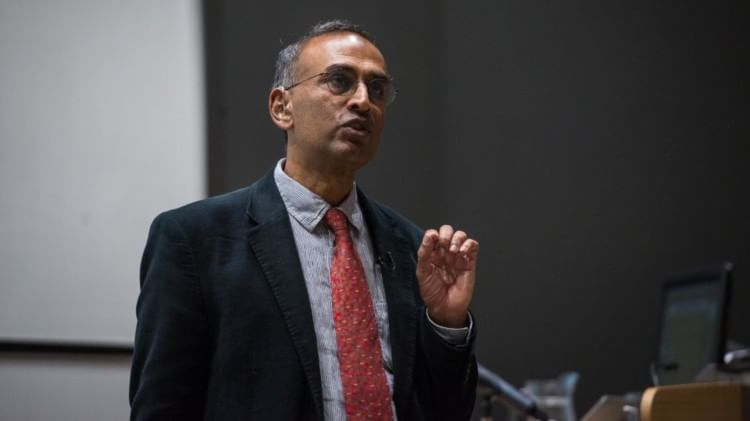 Uk Indian-origin Professor Venki Ramakrishnan Receives Order Of Merit ...