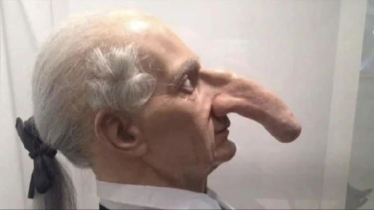 Guinness World Records Worlds Longest Nose Man Was Lived In 18th ...