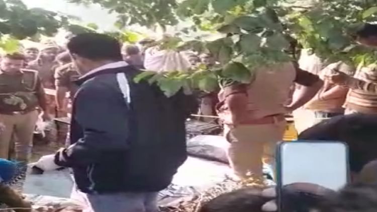 Dead Body Of History Sheeter Found Hanging From Tree In Sanbhal, Used ...