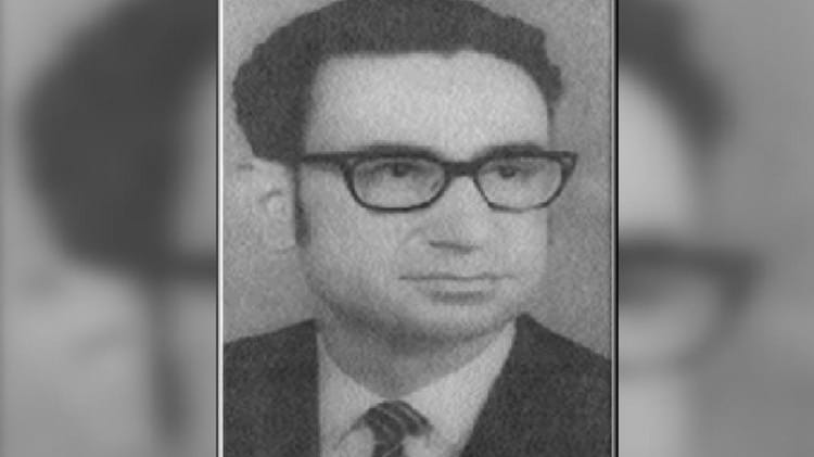 Mustafa Zaidi Best Ghazal Tere Chehre Ki Tarah Aur Mere Seene Ki Tarah ...