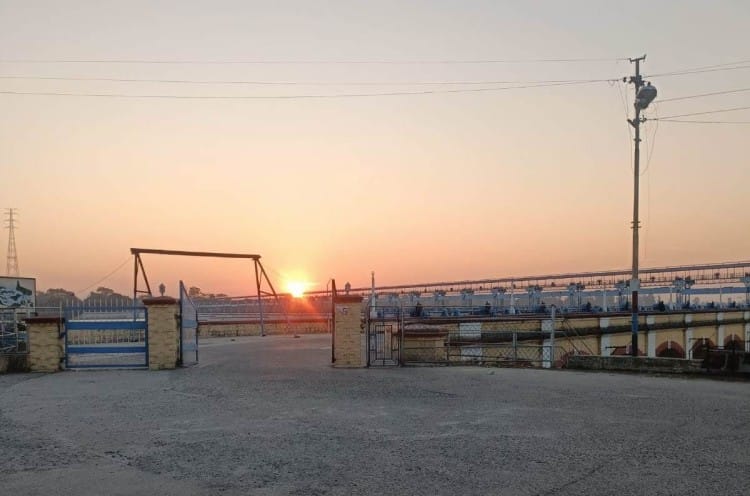 नेपाल में प्रतिनिधि सभा के चुनाव संपन्न - Banbasa Border Closed For ...