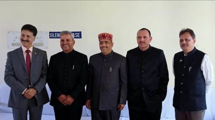 Three New Members Takes Oath By Hpssc Chairman Hamirpur - Amar Ujala ...