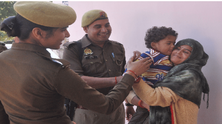 Agra Child Kidnapping Happiness Returned To The Family With Mayank's ...