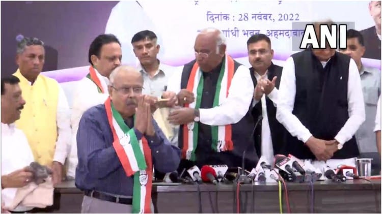 Gujarat Election 2022: Bjp Leader Jay Narayan Vyas Joins Congress Along ...