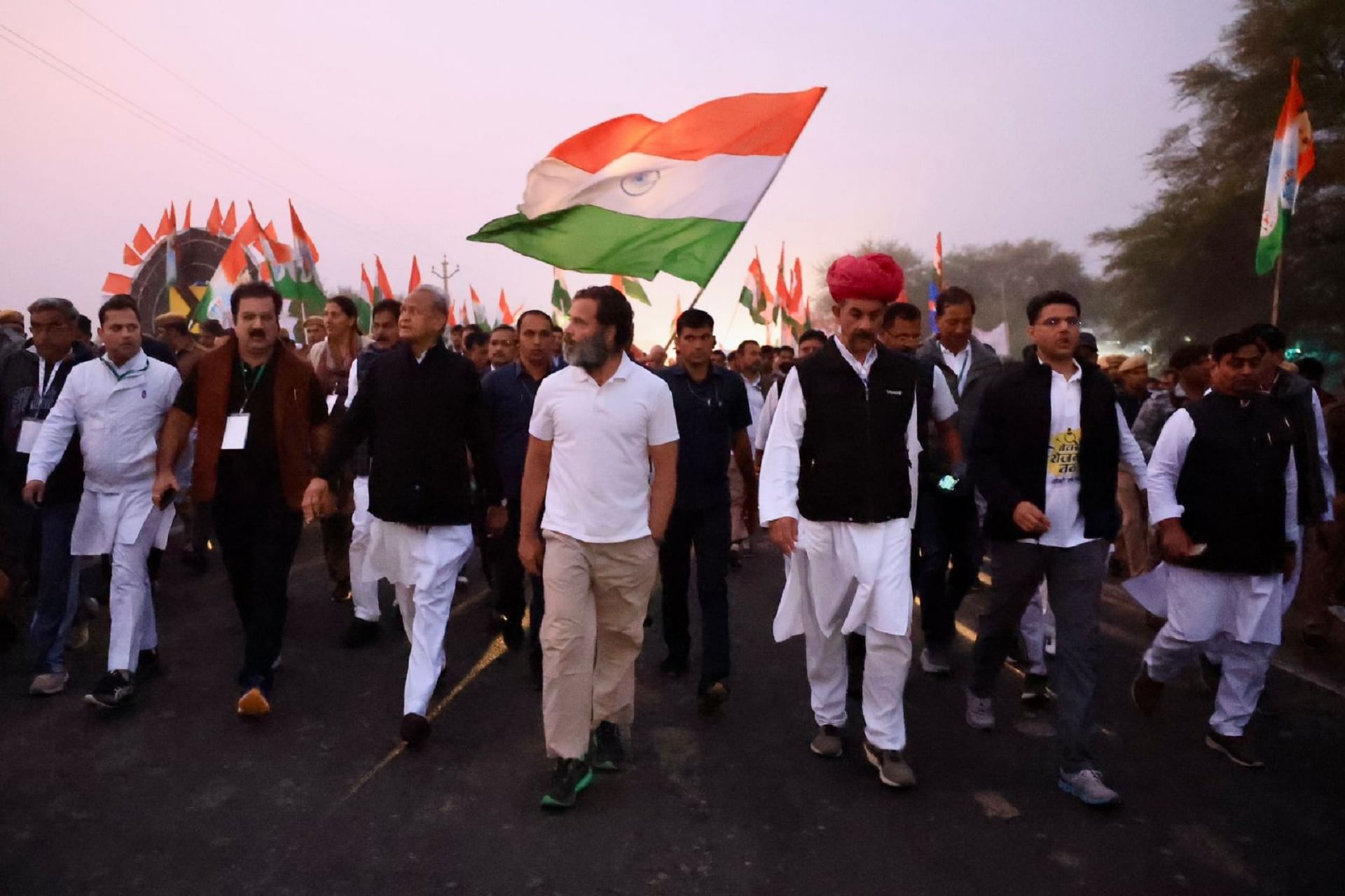 Bharat Jodo Yatra: Why Rahul Gandhi Will Walk More Everyday In Rajasthan - Amar Ujala Hindi News ...