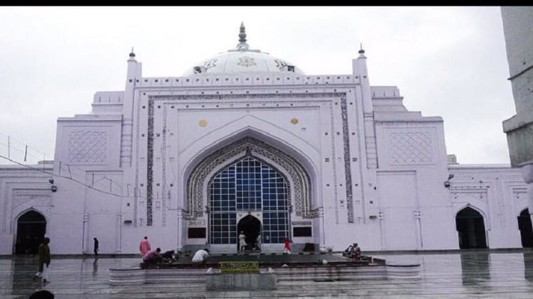 Badaun:जामा मस्जिद के मुकदमें में गजट को लेकर हुई बहस, आदेश के लिए लगी ...