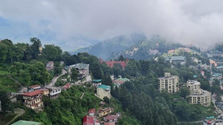 Mussoorie:यहां बक्सों में कैद है पहाड़ों की रानी के 200 साल का इतिहास ...