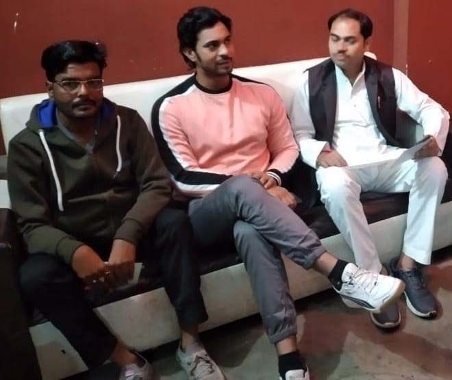 Kanpur Dehat: Jitendra Of Pukhrayan Became A Big Artist Of Small Screen ...