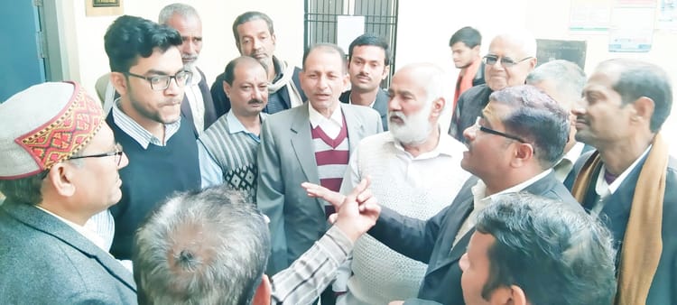 Banda: Atarra Bachao No Entry Lagao Slogans - Banda News - Banda News ...
