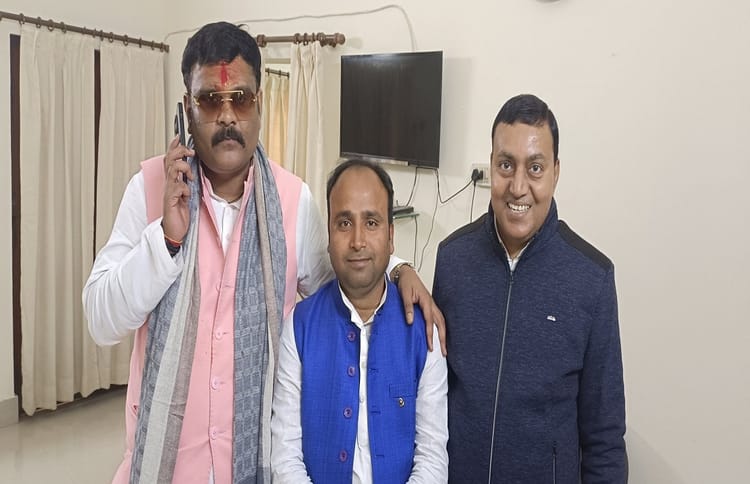 Kannauj Mp Subrata Pathak Lashed Out On Film Pathan Said Shah Rukh Khan ...