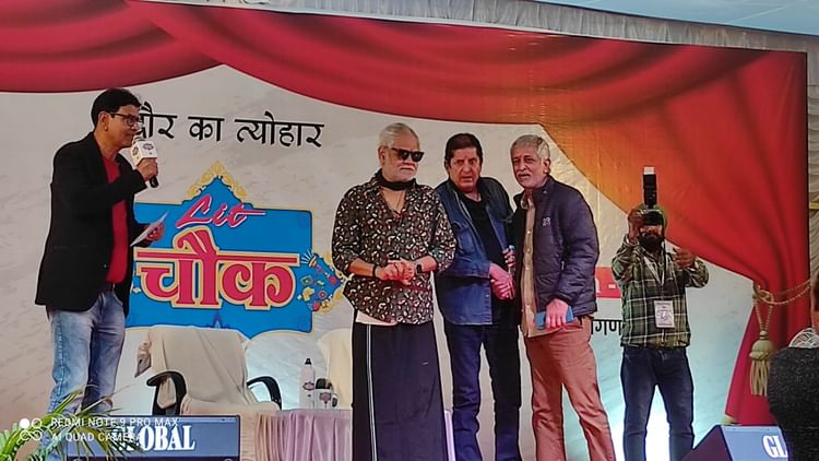 Indore Lit Chowk 2022:actor Sanjay Mishra Interview - Amar Ujala Kavya ...
