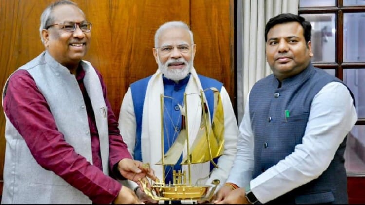 Cabinet Minister Dr Sanjay Nishad Met Pm - Amar Ujala Hindi News Live - Gorakhpur News:पीएम से ...