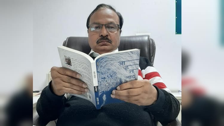 Poet Arun Aditya Got The First Aayam Award-2022 - Amar Ujala Hindi News ...