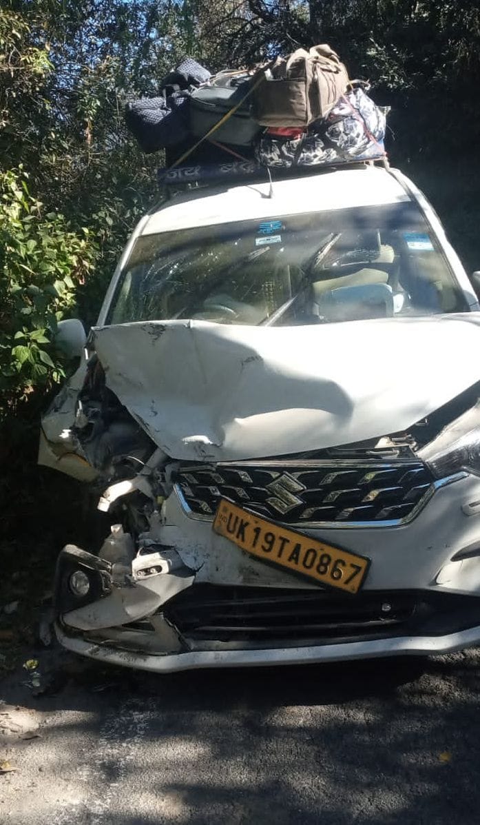 Car And Bus Coolides - Almora News - Almora News:भतरौंजखान में बस और ...