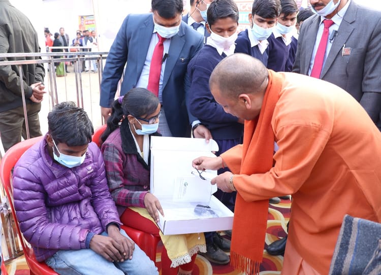 Lucknow News Cm Said Divyangs Have Assistive Devices So They Move ...