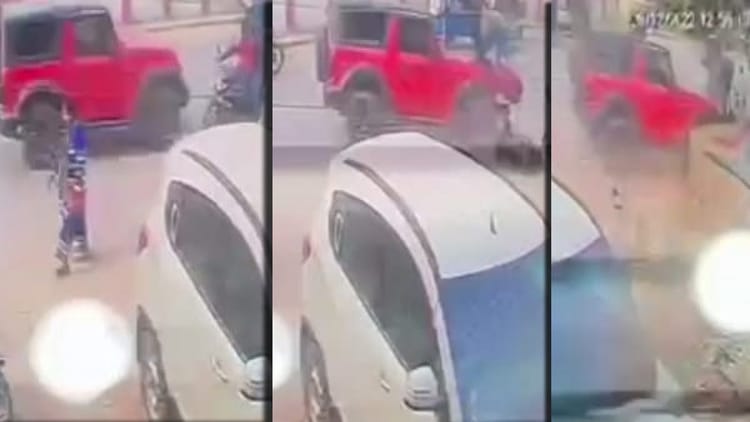 Viral Video:वाराणसी से दिल दहलाने वाला वीडियो, बाइक सवार दो युवकों पर ...