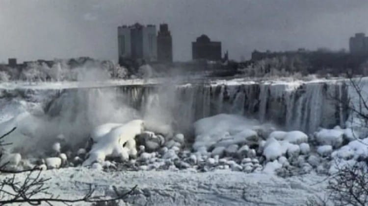 Niagara Fall Frozen, A Layer Of Ice Seen On Worlds Tallest Waterfall ...