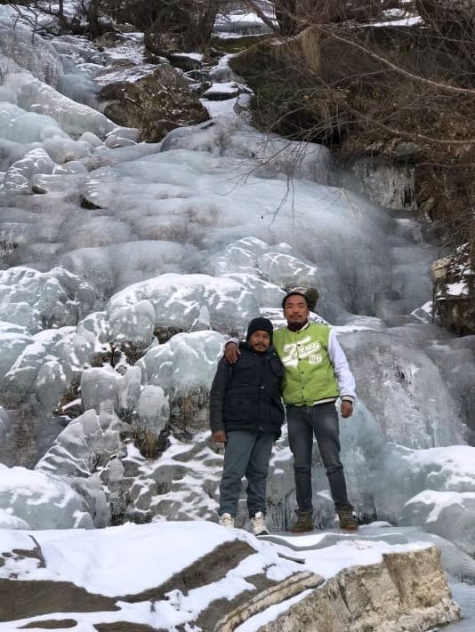 Army Support To Vehicles On Dangerous Slippery - Pithoragarh News ...