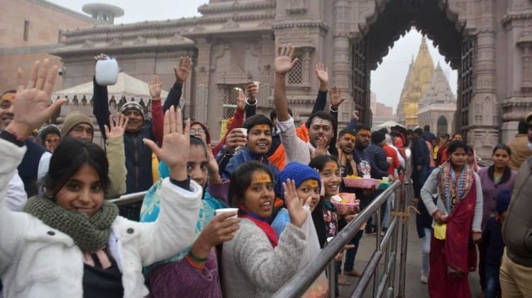 New Year 2023 With Beginning With Darshan Of Kashi Vishwanath Devotees Thronged Dham - Amar ...