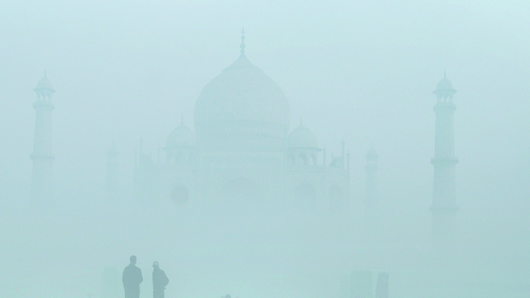 Temperature Drop In Agra Due To Fog And Cold Wave - Amar Ujala Hindi ...