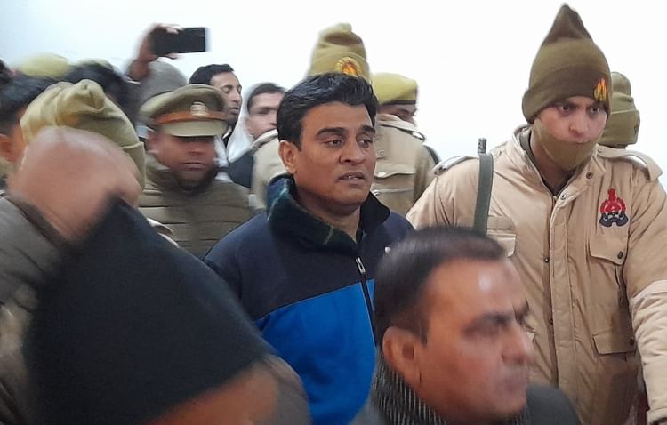 Charge Sheet Filed Against Five Including Sp Mla Irfan Solanki, Gang ...