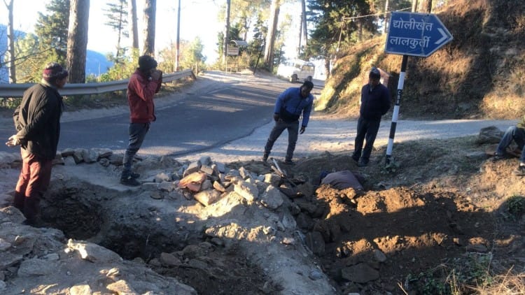 Water Crysis In Ranikhet - Almora News - Almora News:जी का जंजाल बनी ताड़ीखेत पेयजल योजना, आए ...