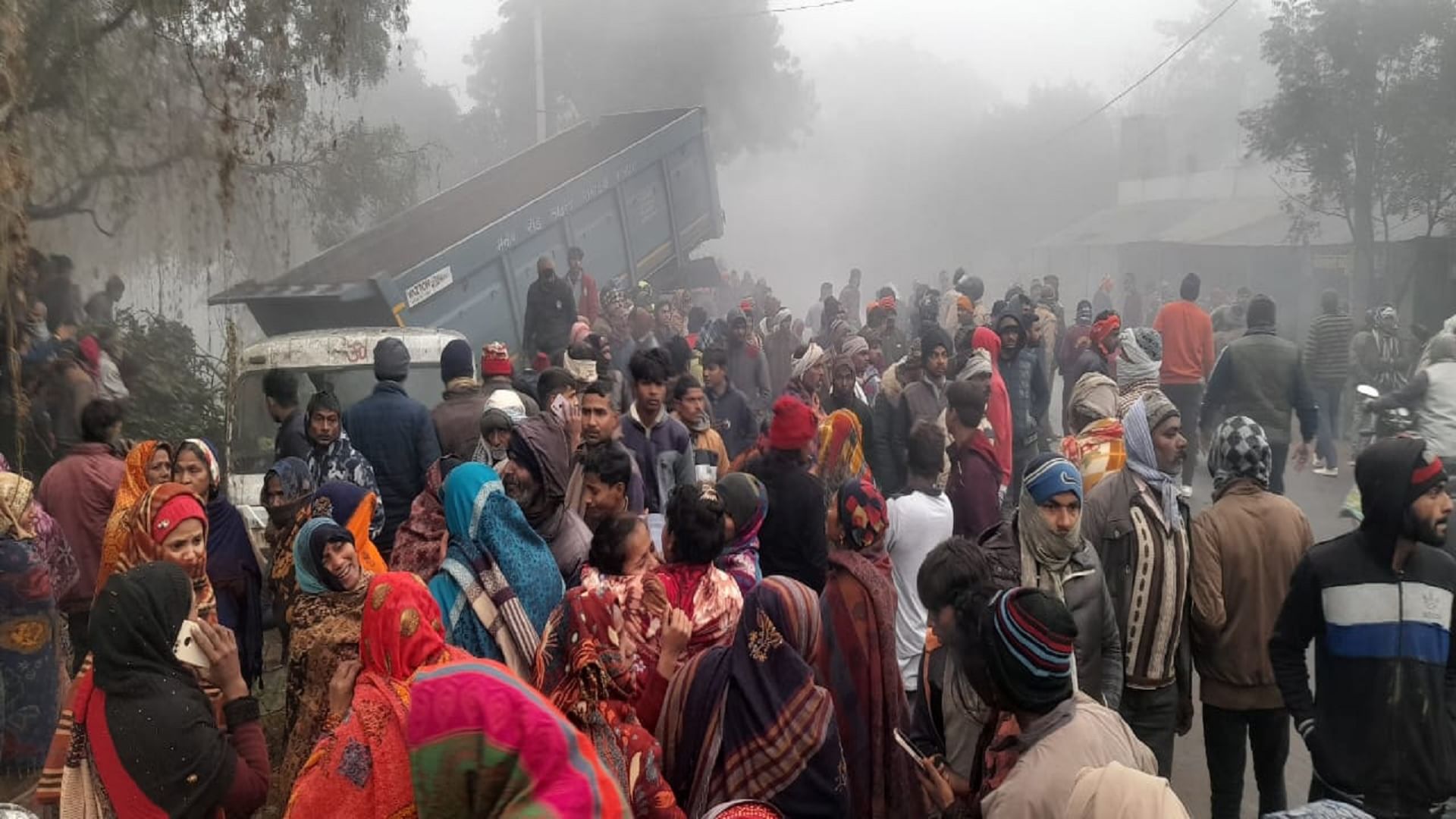 Road Accident In Rae Bareli, Dumper Fell Into Canal While Trampling ...