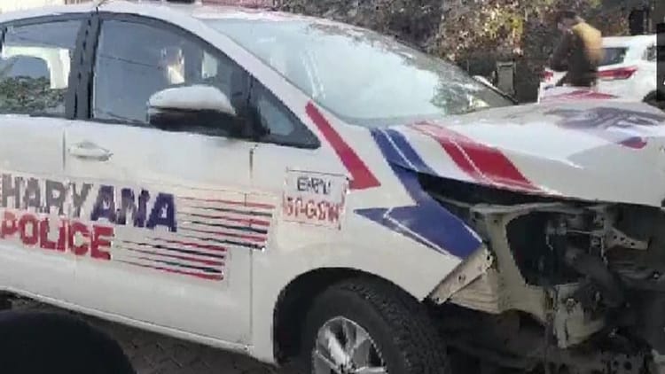 Police Erv Hit The Car, Five Injured, Six Month Old Girl Died - Gurugram News - Gurugram :कार को ...