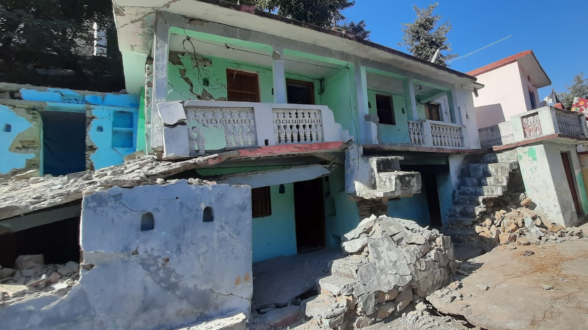 Uttarakhand Rudraprayag Maroda Village Affected By Rishikesh-karnprayag ...