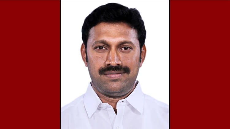 Hyderabad: वाईएसआरसीपी सांसद अविनाश रेड्डी सीबीआई के सामने हुए पेश ...