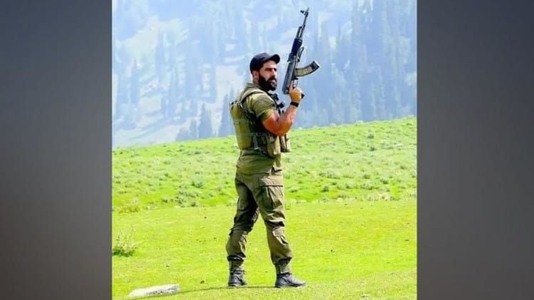 Jammu Kashmir Martyr Constable Mudasir Ahmad Sheikh Bindaas Cop Awarded ...