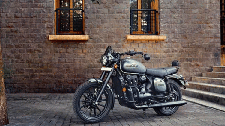 Jawa Yezdi Motorcycles:jawa 42 और Yezdi Roadster नए कलर में हुई लॉन्च ...