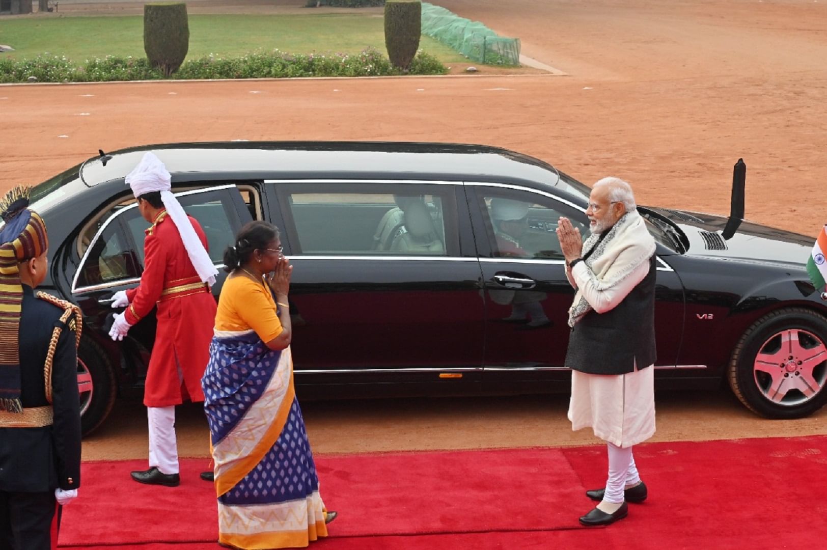 President Droupadi Murmu Pm Narendra Modi Car Comparison Mercedes-benz ...