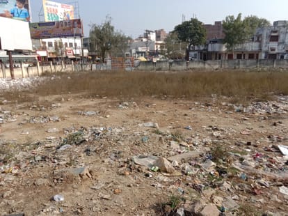 Parking Stand Could Not Be Built In The City, No Relief From Jam ...