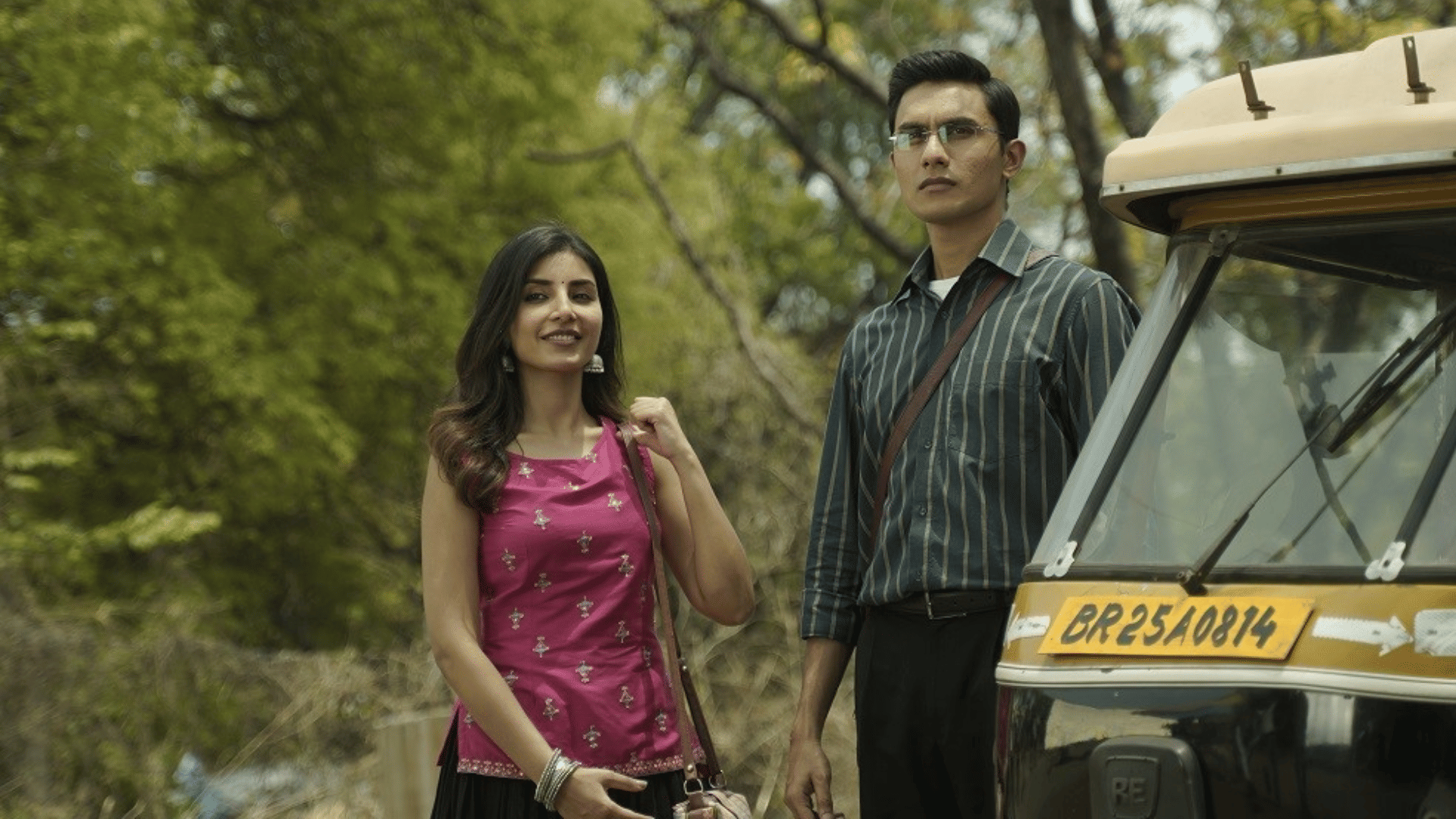 Jehanabad Web Series Review In Hindi By Pankaj Shukla Ritwik Bhowmik Harshita Gaur Parambrata ...