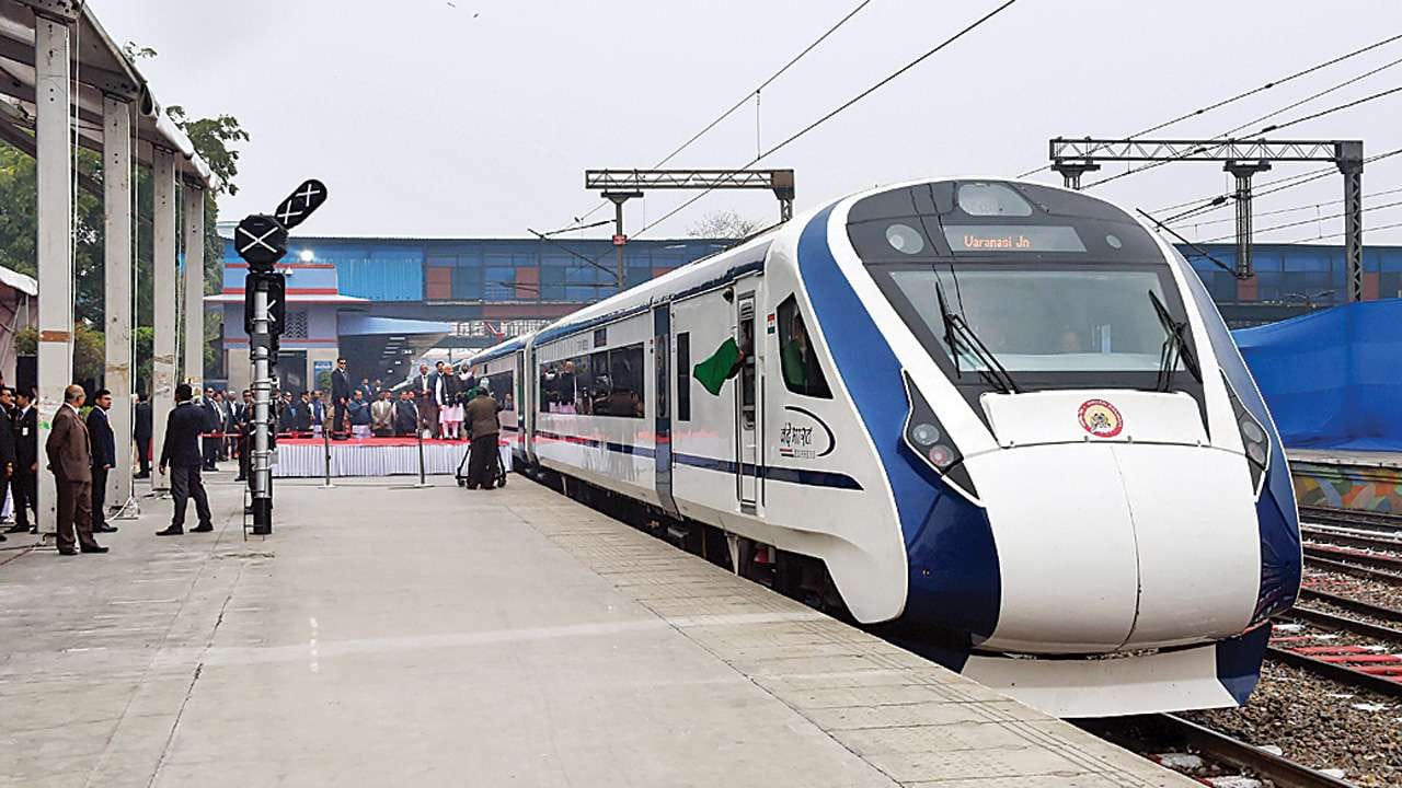 Vande Bharat:भारतीय रेलवे ने 102 वंदे भारत रेक के लिए उत्पादन योजना की ...