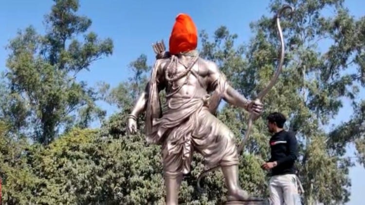 Lucknow News: 12 Feet Tall And 1200 Kg Statue Of Laxman Installed At ...