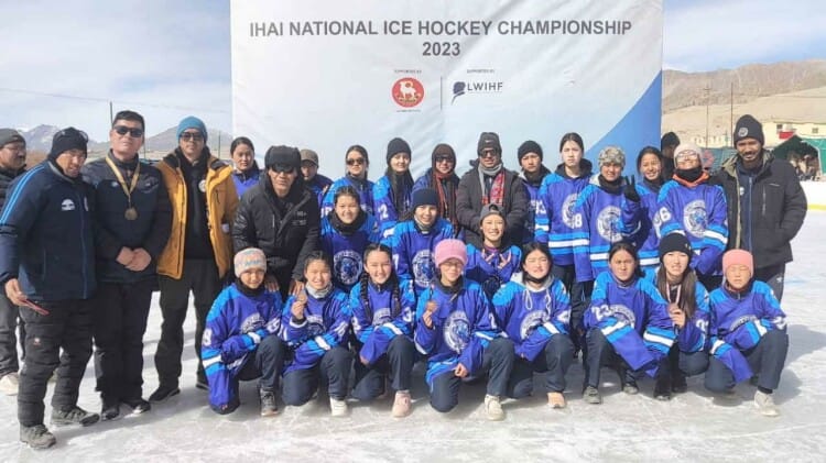 Lahul News:राष्ट्रीय महिला आइस हॉकी प्रतियोगिता में आईटीबीपी को गोल्ड ...